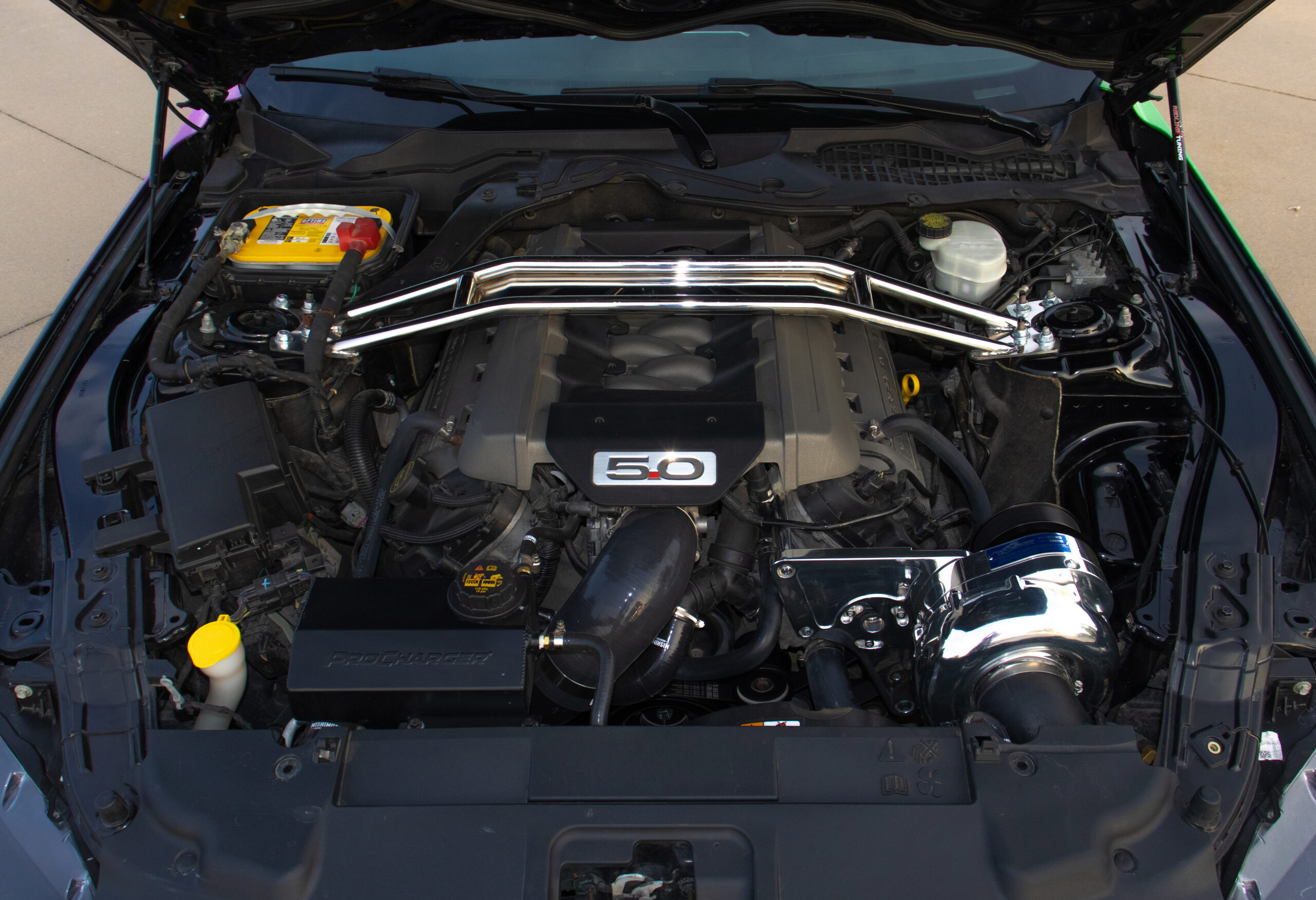 Engine-Bay – COMICON