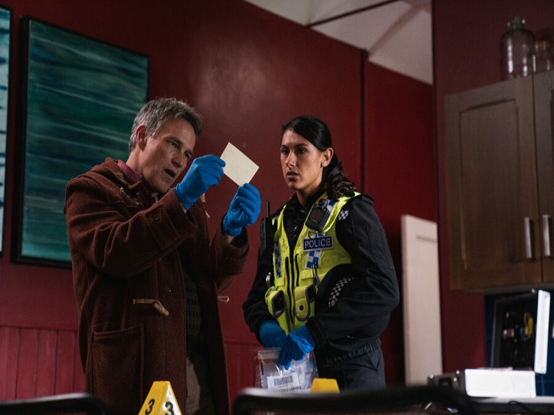 DVD Review: ‘Art Detectives’ Season 1 – COMICON