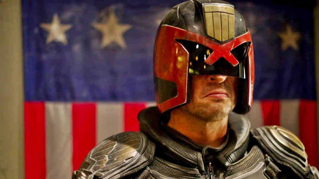 Confirmed: There’s A New ‘Judge Dredd’ Movie Coming With Taika Waititi ...
